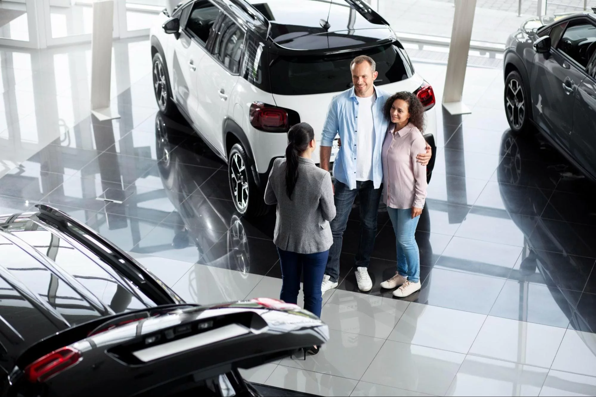 Transforming customer experience: Innovations in automotive retail - RapL